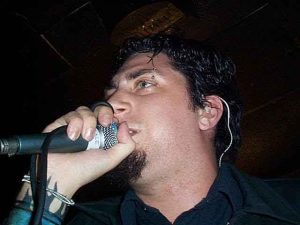 Matt Holt had an amazing voice range from gutter to melodic